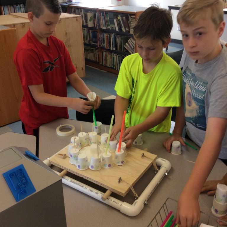 Earthquake Proof Houses – Knecht STEM