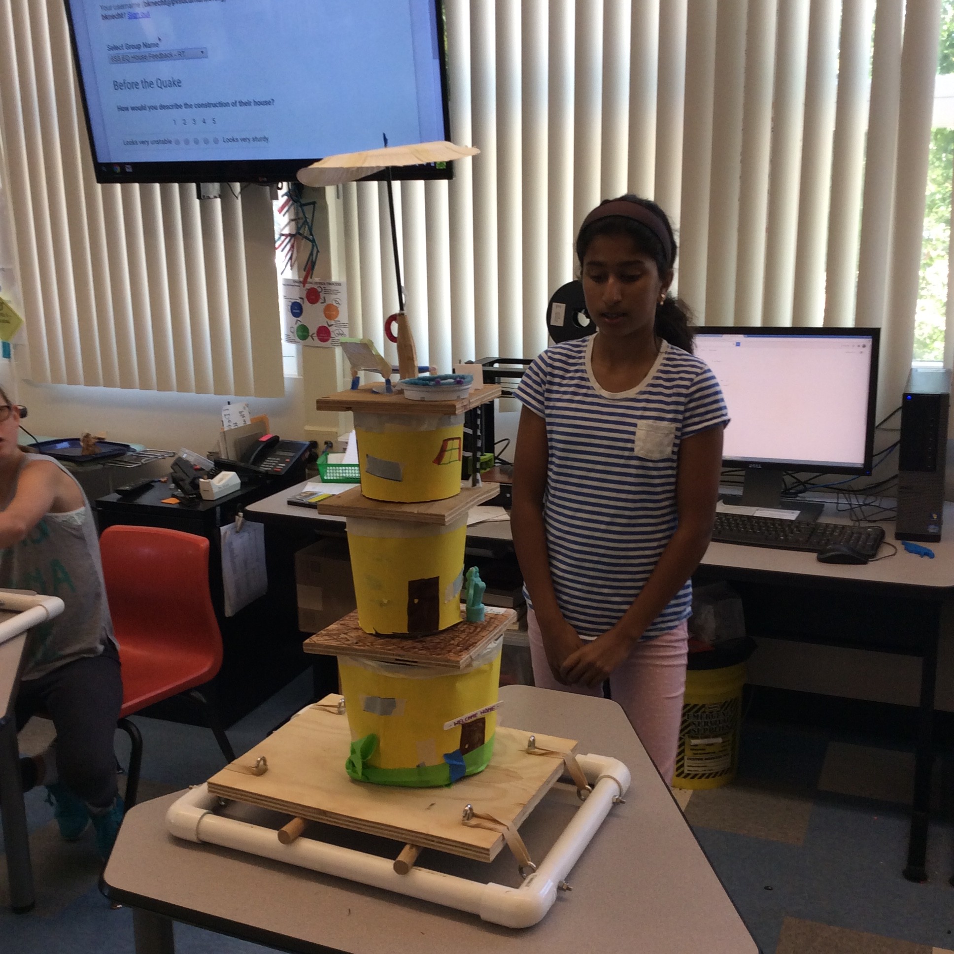 Earthquake Proof Houses – Knecht STEM