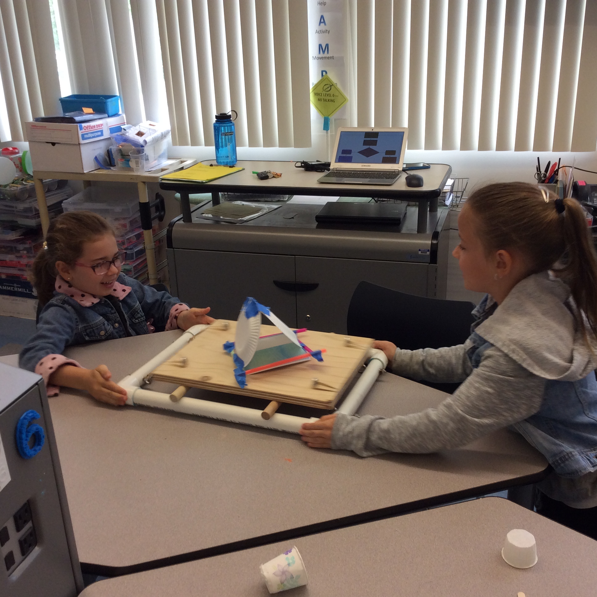 Earthquake Proof Houses – Knecht STEM